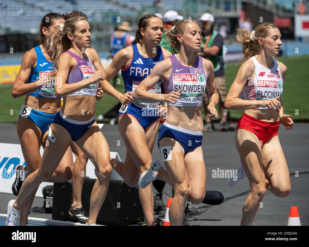 Georgia Bell and Katie Snowden of Great Britain competing in heat two of the womens 1500m at the ...