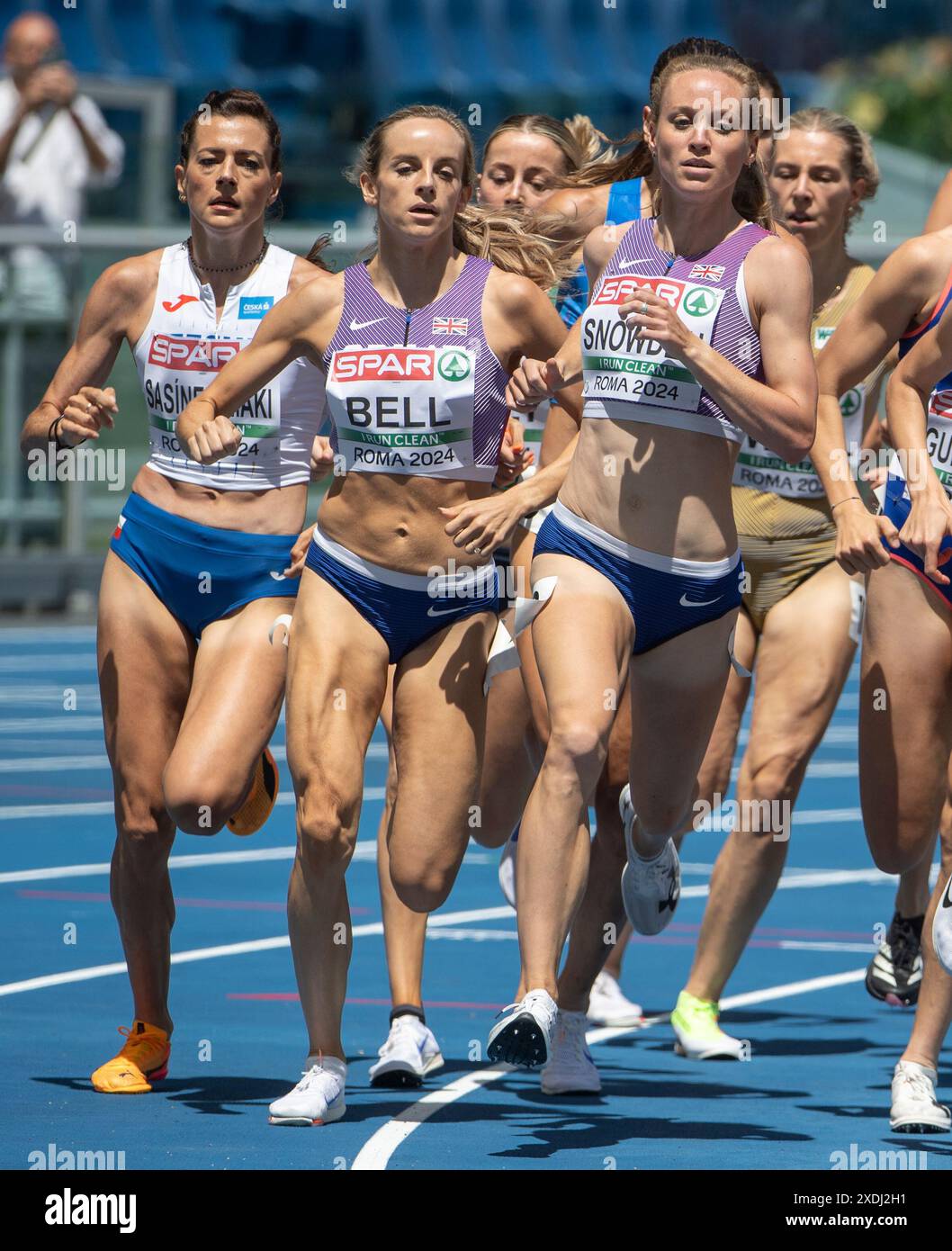 Georgia Bell and Katie Snowden of Great Britain competing in heat two of the womens 1500m at the ...