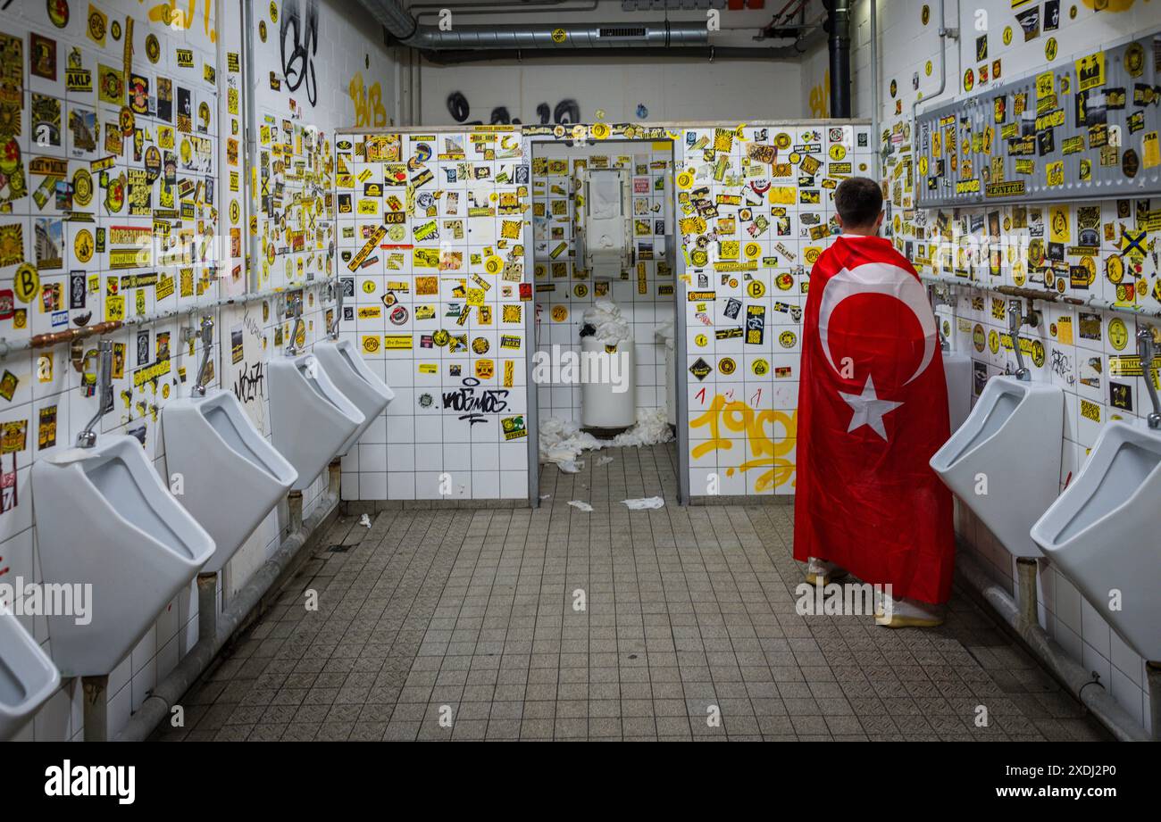 Dortmund, Germany. 22nd Jun 2024. Fan march: Turkish fans on their way ...
