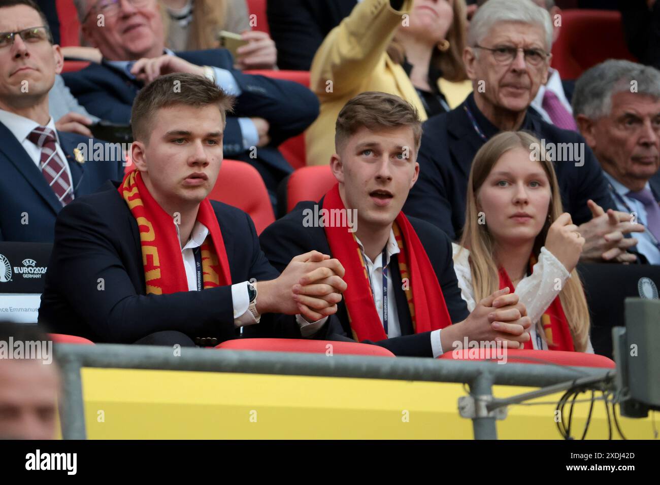 Prince Gabriel of Belgium, Prince Emmanuel of Belgium; Princess ...