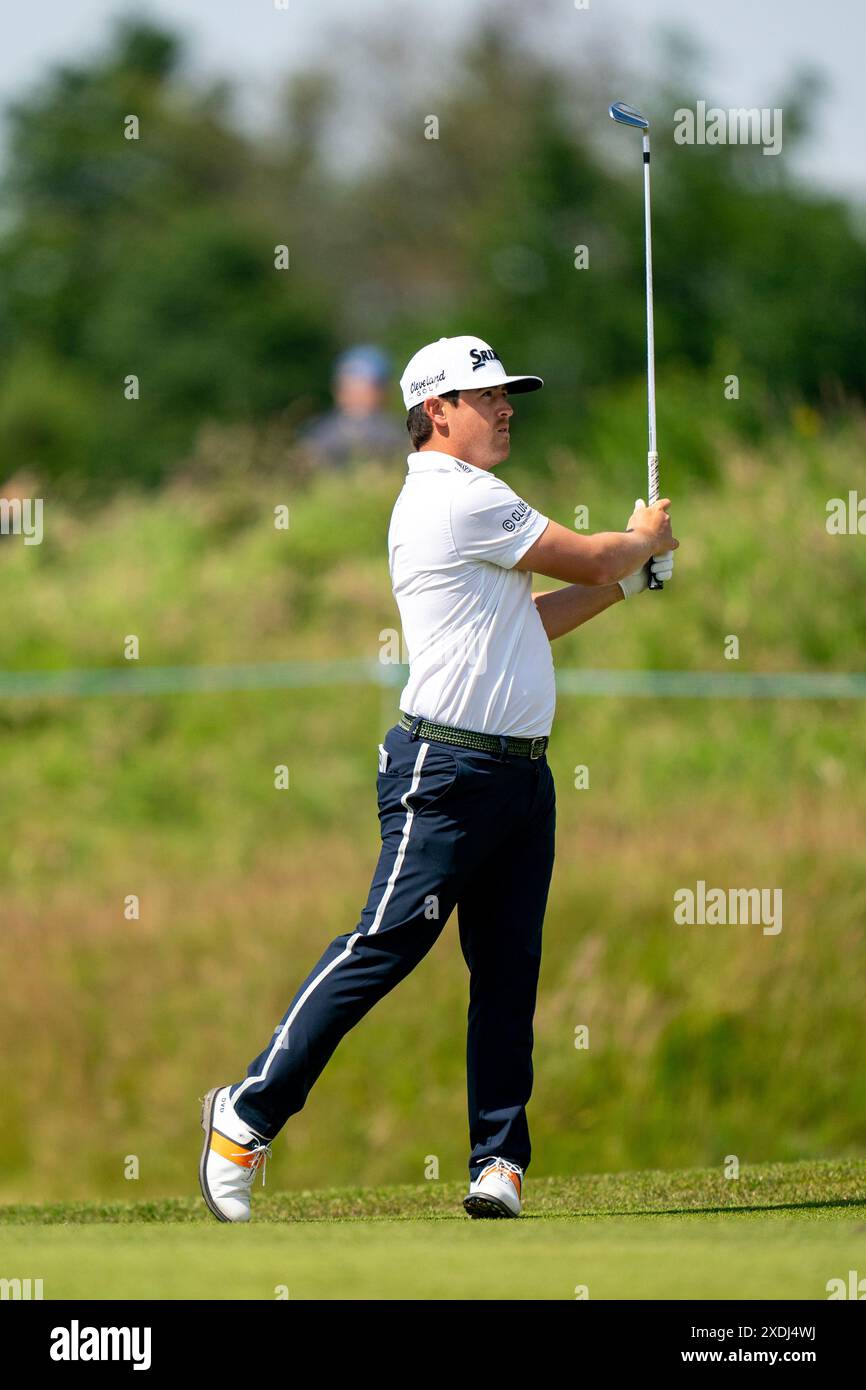 AMSTERDAM, THE NETHERLANDS - JUNE 20: Darius van Driel of The ...