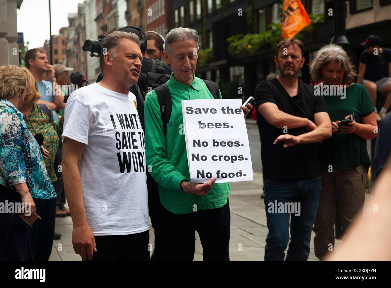 Chris Packham poses with Peter Tatchell, a bee campaigner at the ...