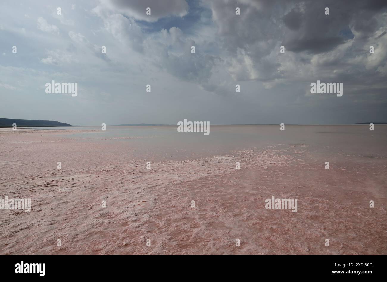The beautiful colors of the Tuz Golu salt lake, Turkey Stock Photo - Alamy