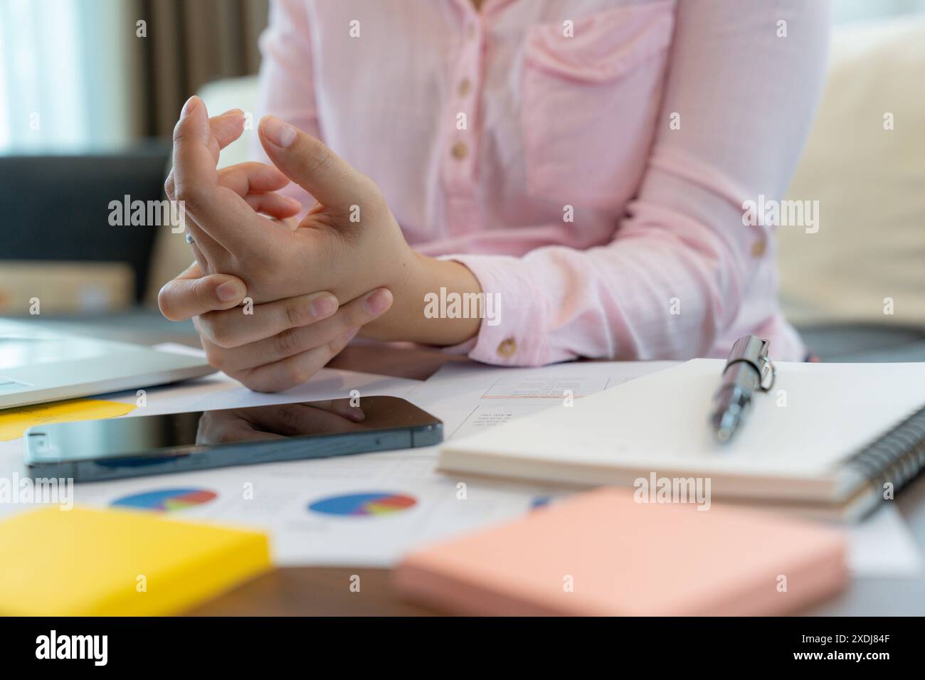 Pain typing hi-res stock photography and images - Alamy