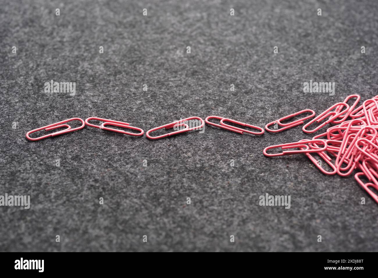 Colorful heap of paper clips - good office background Stock Photo - Alamy