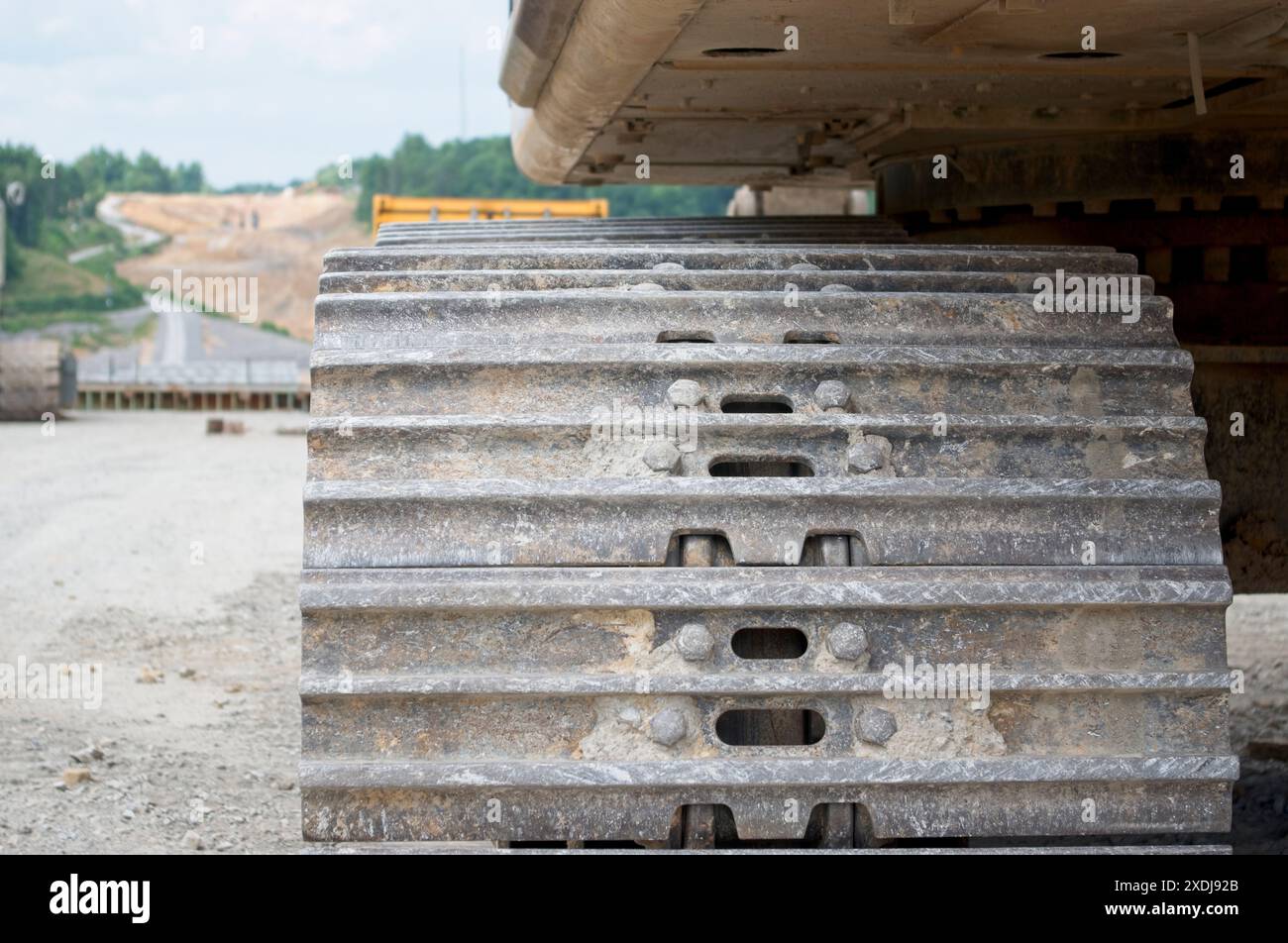 Close up of a steel track for heavy equipment Stock Photo - Alamy