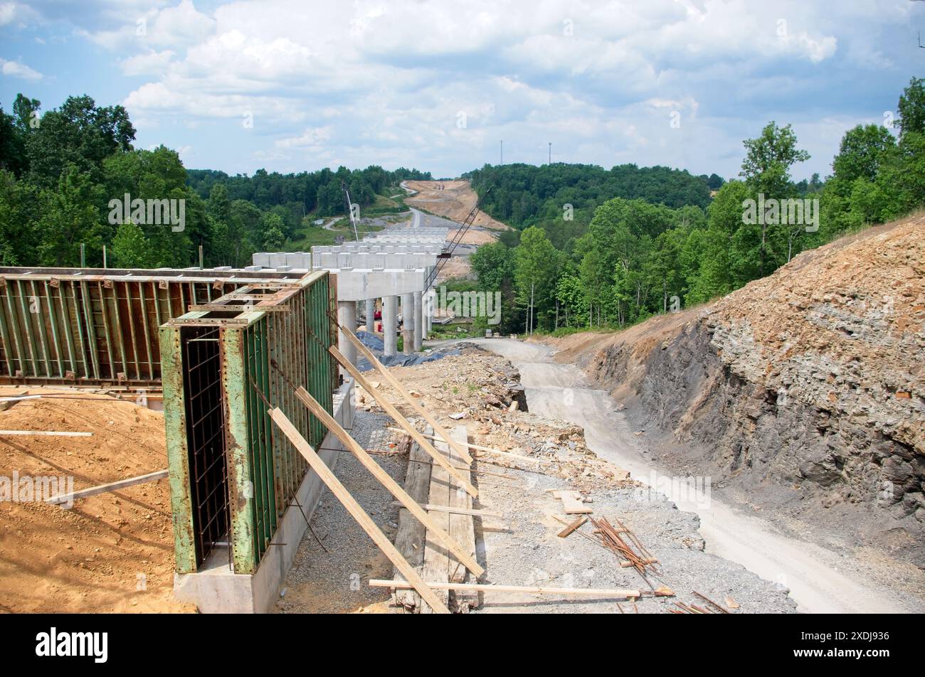 Bridge construction site with forms and concrete columns Stock Photo ...