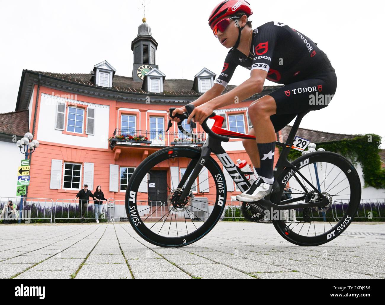 23 June 2024, Baden-Württemberg, Donaueschingen/Bad Dürrheim: Cycling ...