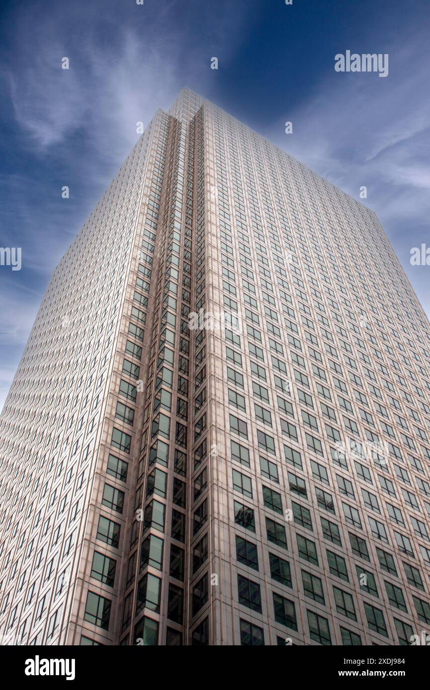 One canada square construction hi-res stock photography and images - Alamy