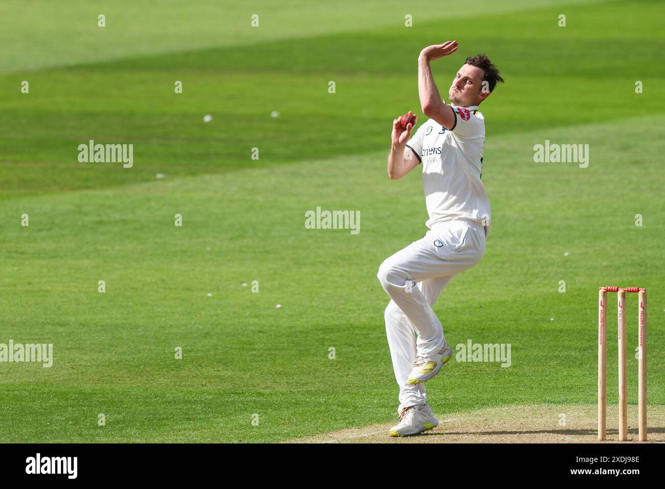 Ed Barnard in action bowling during Day 1 of the County Championship ...