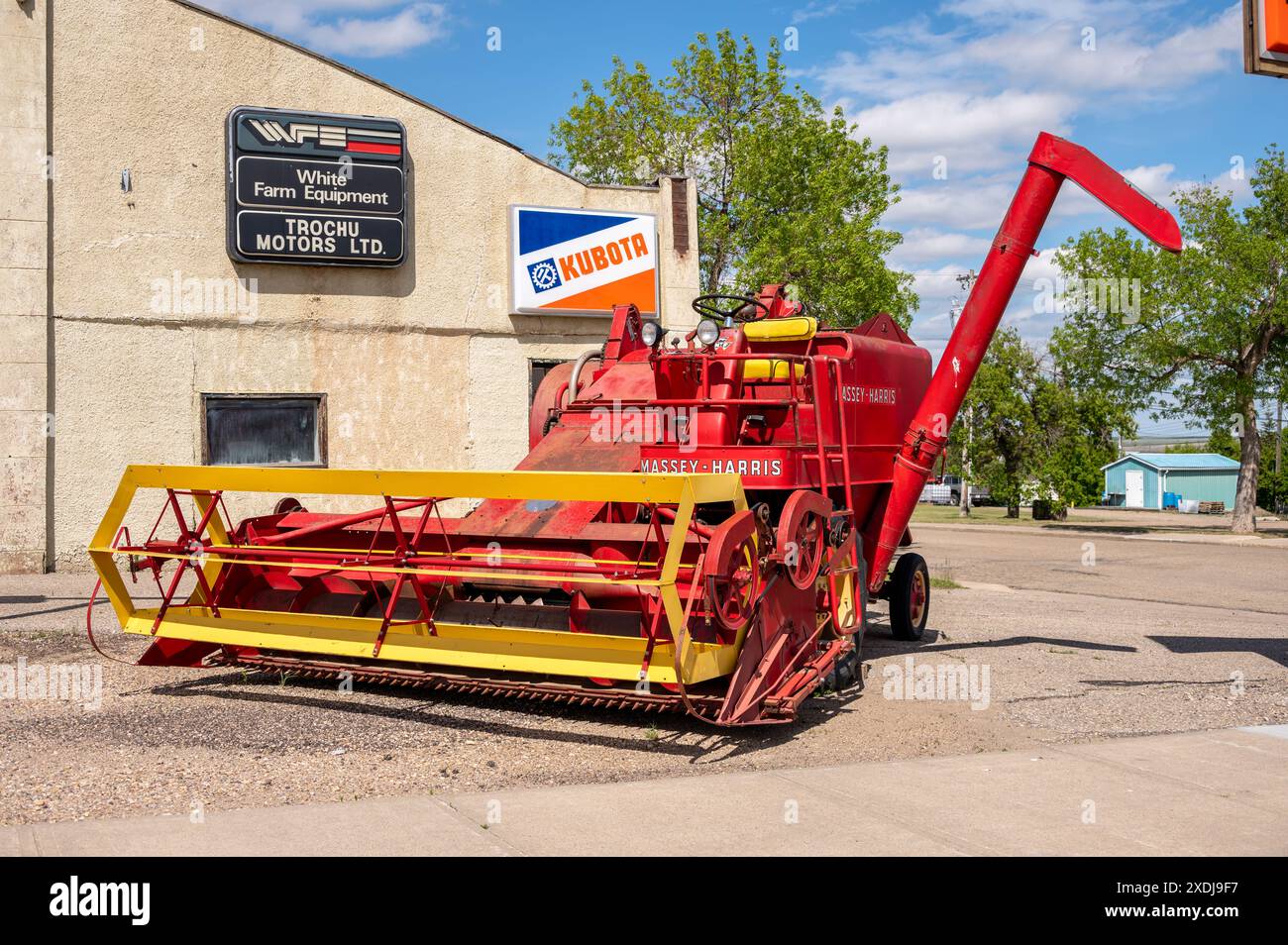 Massey harris combine harvester hi-res stock photography and images - Alamy