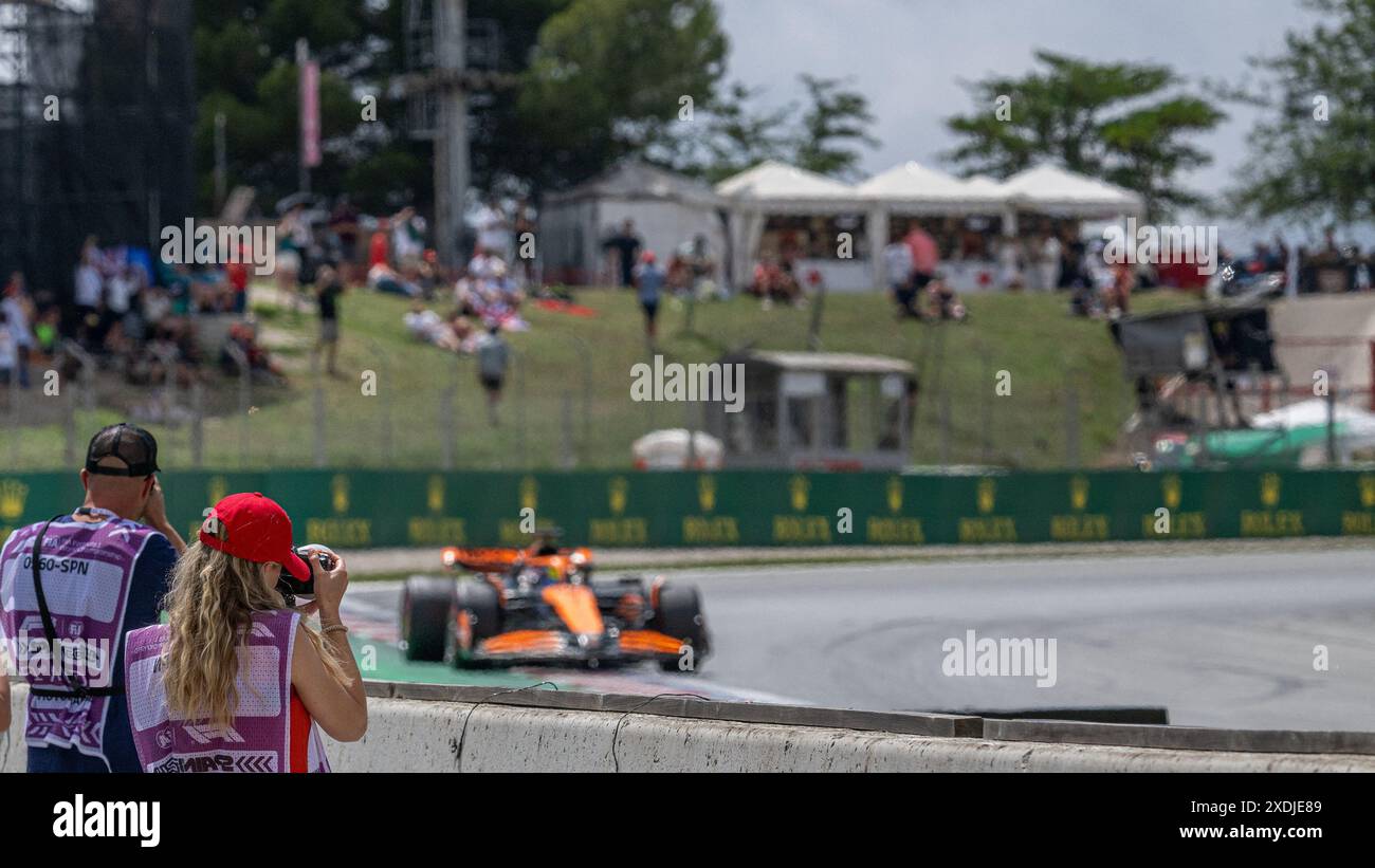 Photographers during FORMULA 1 ARAMCO GRAN PREMIO DE ESPANA 2024 - Race ...