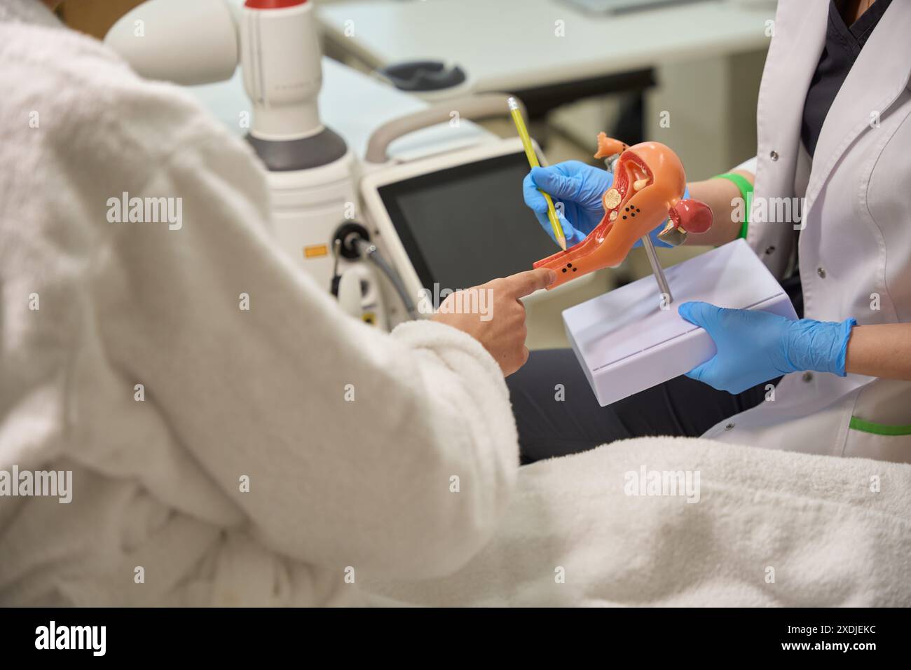 Consultation with gynecologist before procedure for treating the walls ...