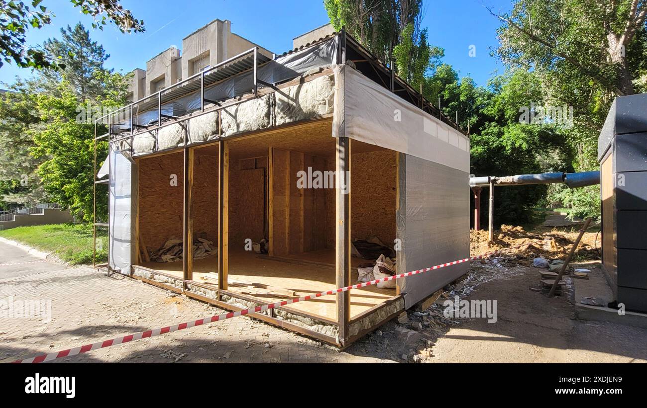 Construction of a street shopping pavilion for a store, all stages of ...