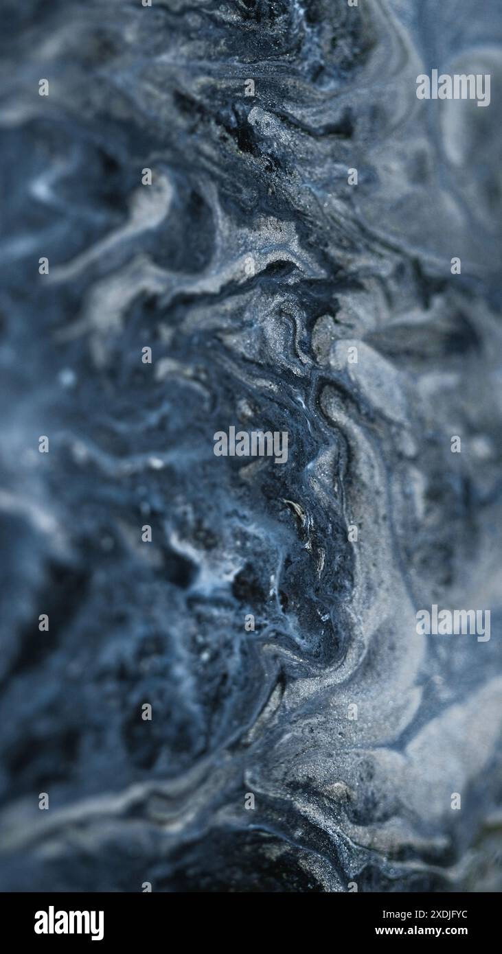 Silver metallic pigment hi-res stock photography and images - Alamy