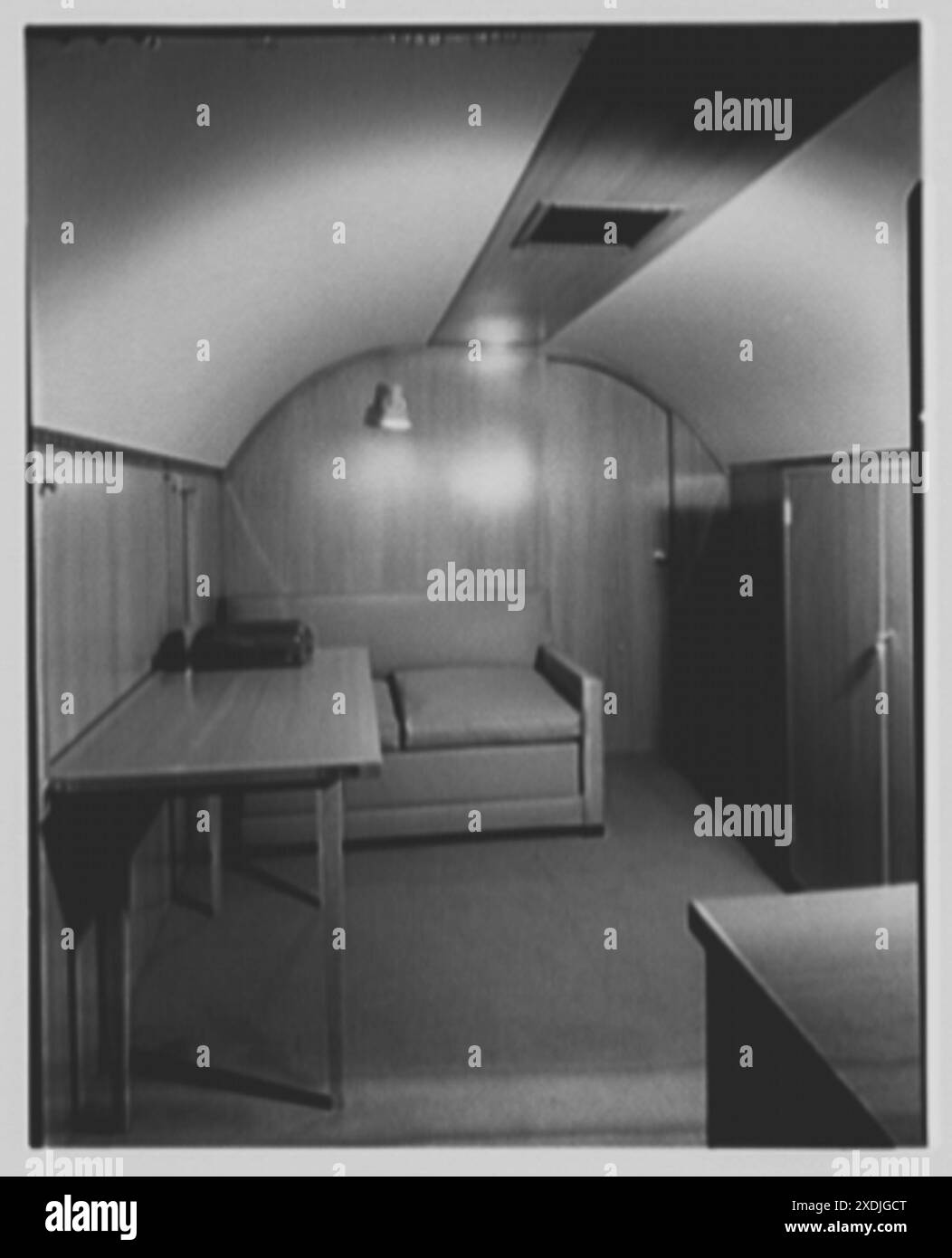 Willauer box. Interior I. Gottscho-Schleisner Collection Stock Photo ...