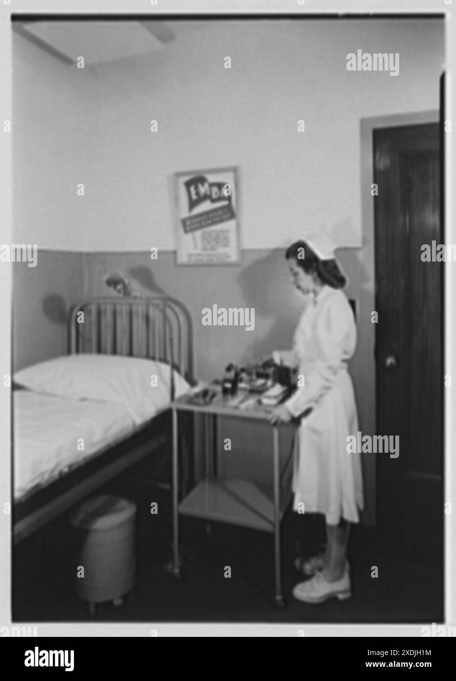 Schrafft's, Chrysler Building. Blood bank room II. Gottscho-Schleisner ...