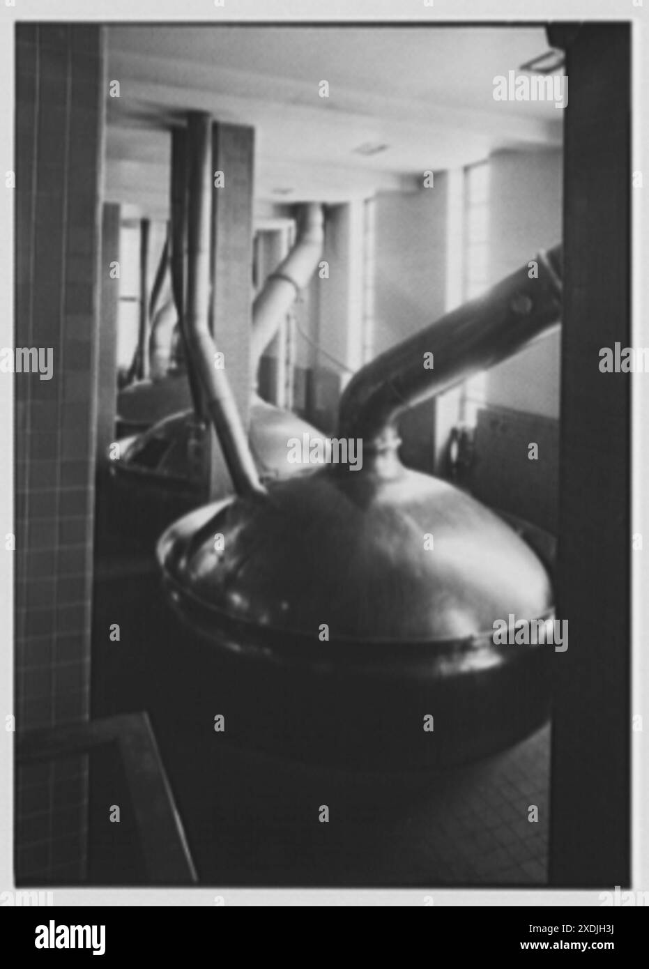 Schaefer Brewing Co., Kent Ave., Brooklyn, New York. Brew house I ...