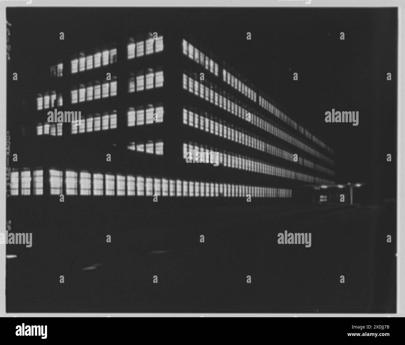 Esso Building, Baton Rouge, Louisiana. Exterior at night II. Gottscho ...