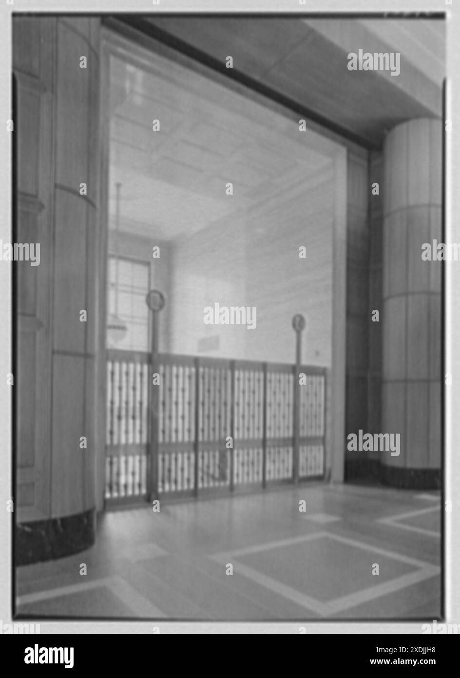 Virginia State Library & Courthouse, Richmond, Virginia. Gates to ...