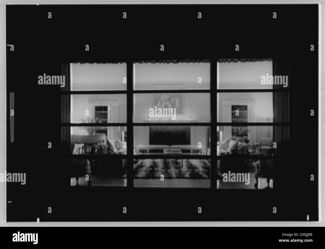 Oyster bay long island new york Black and White Stock Photos & Images ...