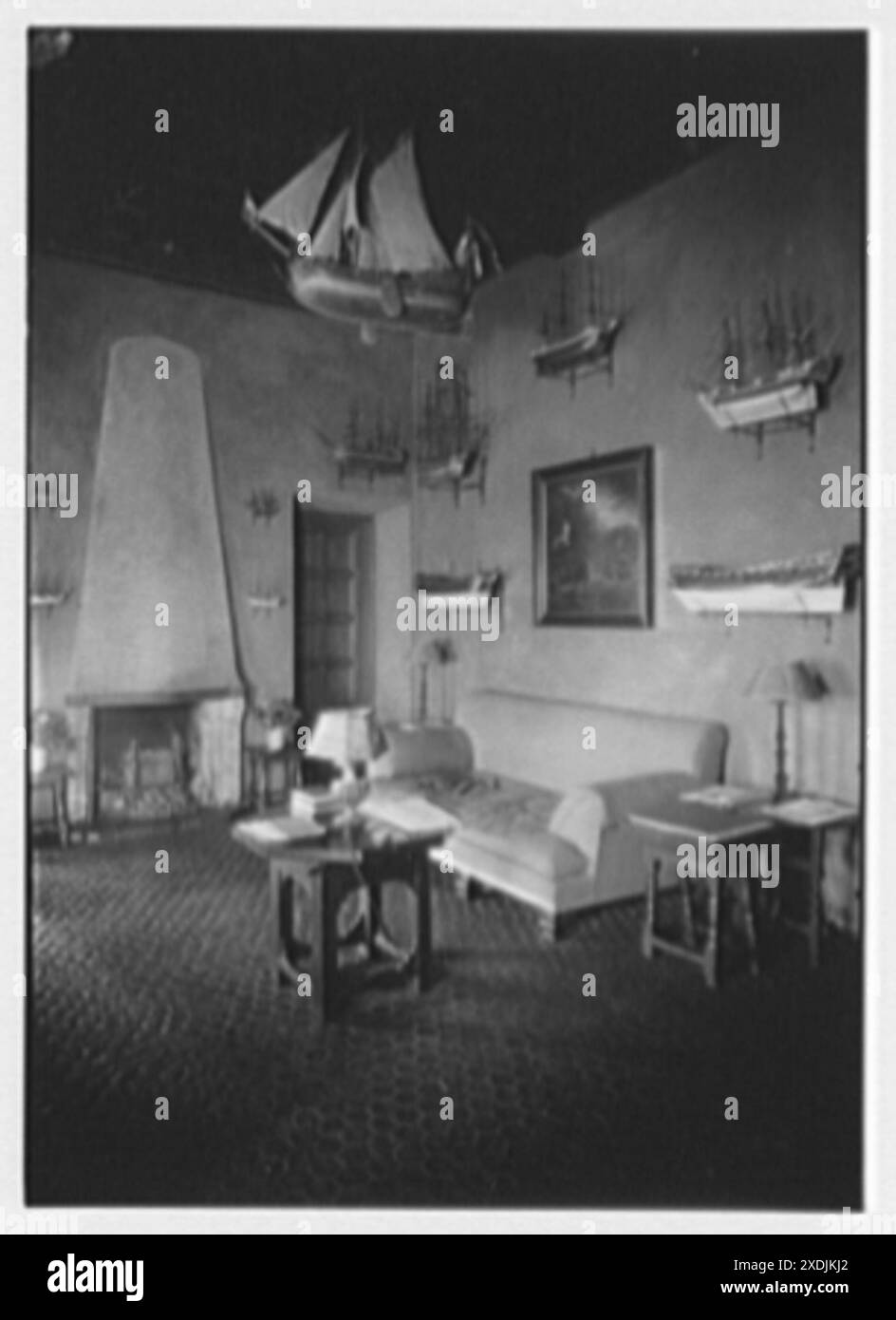H.H. Rogers, residence in South Hampton [i.e., Southampton]. Library ...