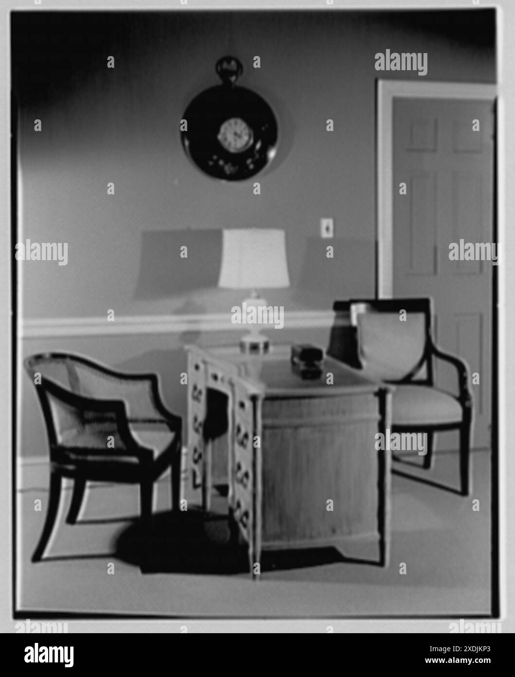 Edward Pashayan, business at 320 E. 56th St., New York City. Desk set ...
