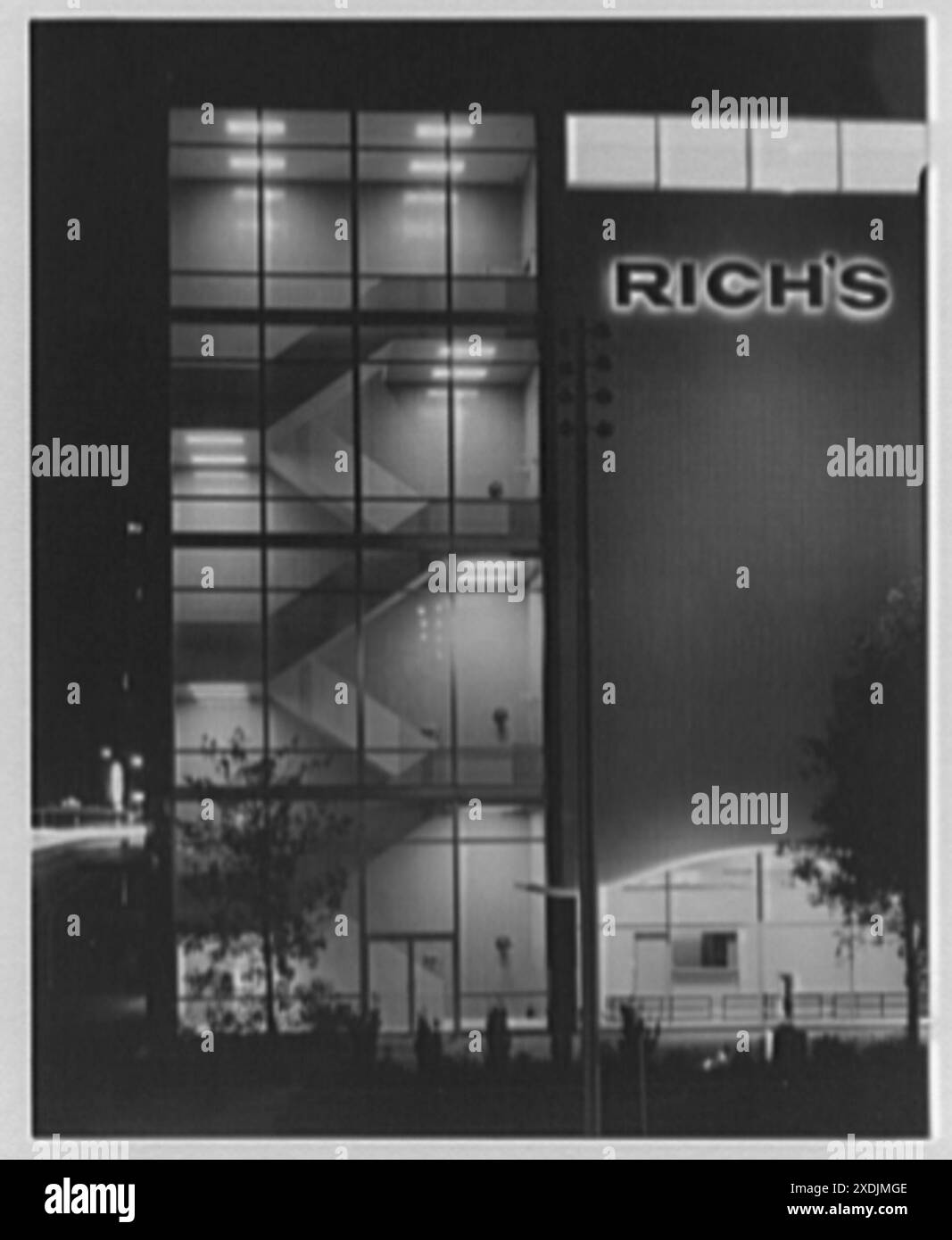 Rich's department store, business in Knoxville, Tennessee. Exterior, to ...