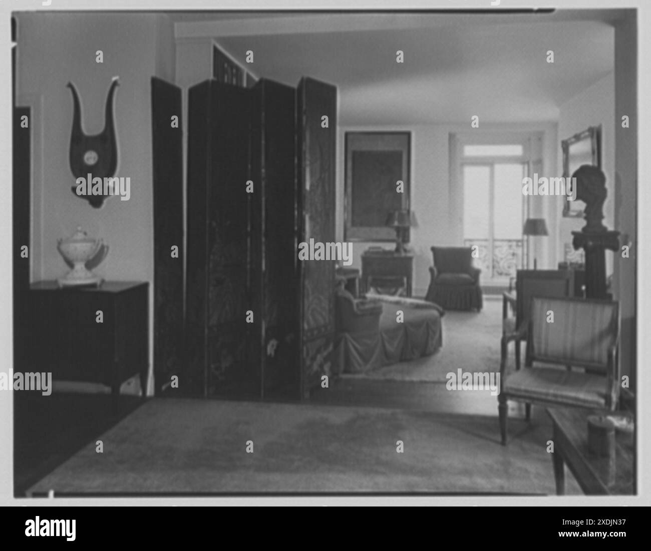 Elizabeth Draper, residence at 840 Park Ave., New York City. Long view ...