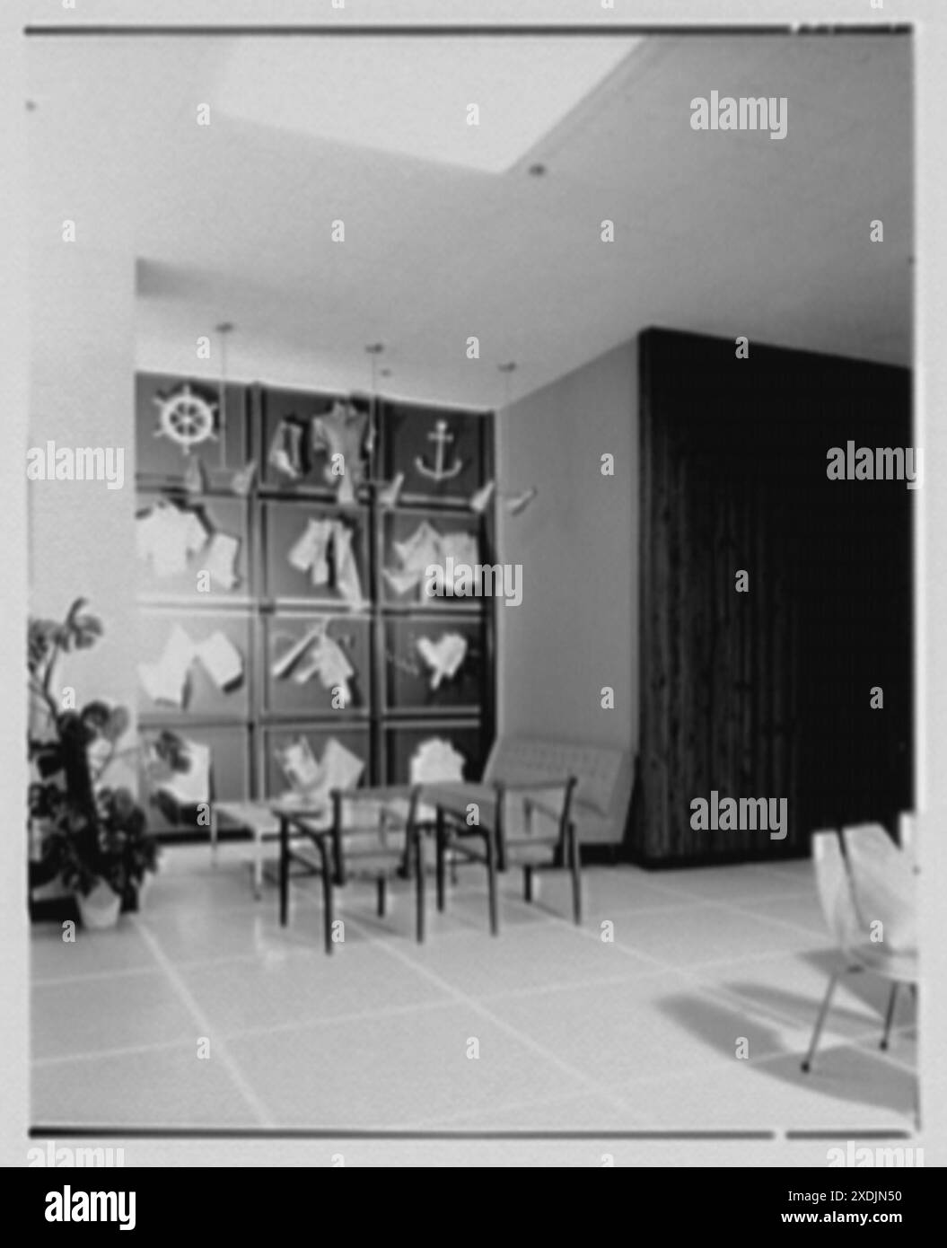 Van Heusen Shirts, 417 5th Ave., New York. View to display. Gottscho ...