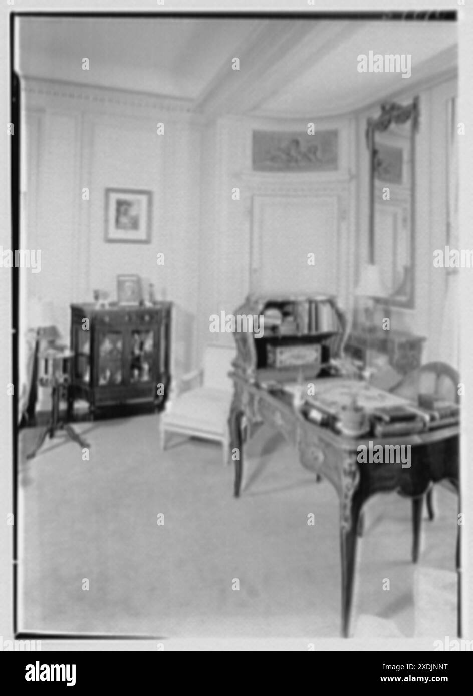 Dr. and Mrs. A. Hamilton Rice, residence at 901 5th Ave., New York City ...