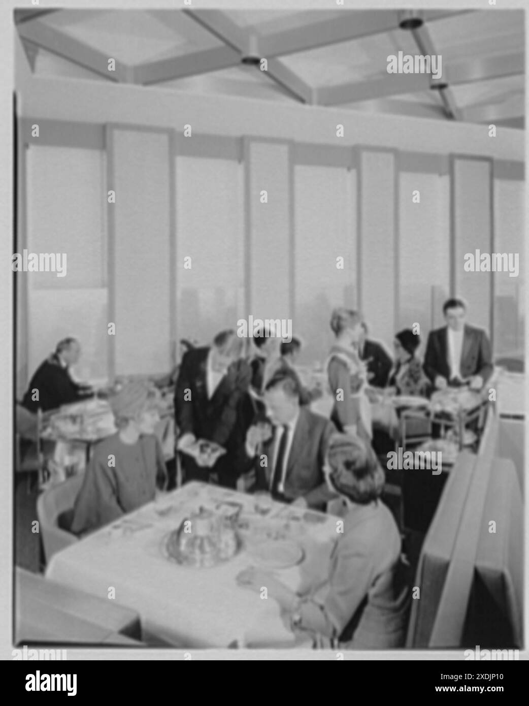 Hemisphere Club, Time-Life Building, Rockefeller Center. Dining room ...