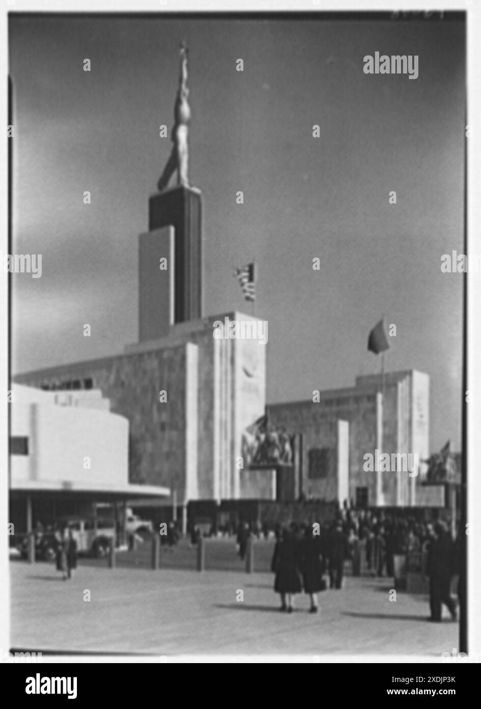 World's Fair. Russian Building. Gottscho-Schleisner Collection Stock ...