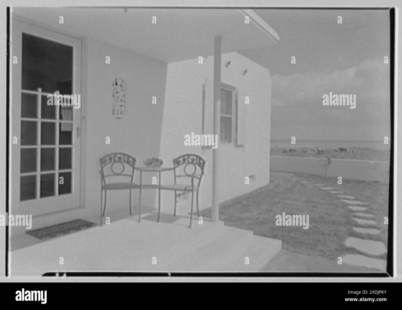 Dr. Raymond D. Baker, Hollywood, Florida. Guest wing entrance. Gottscho ...