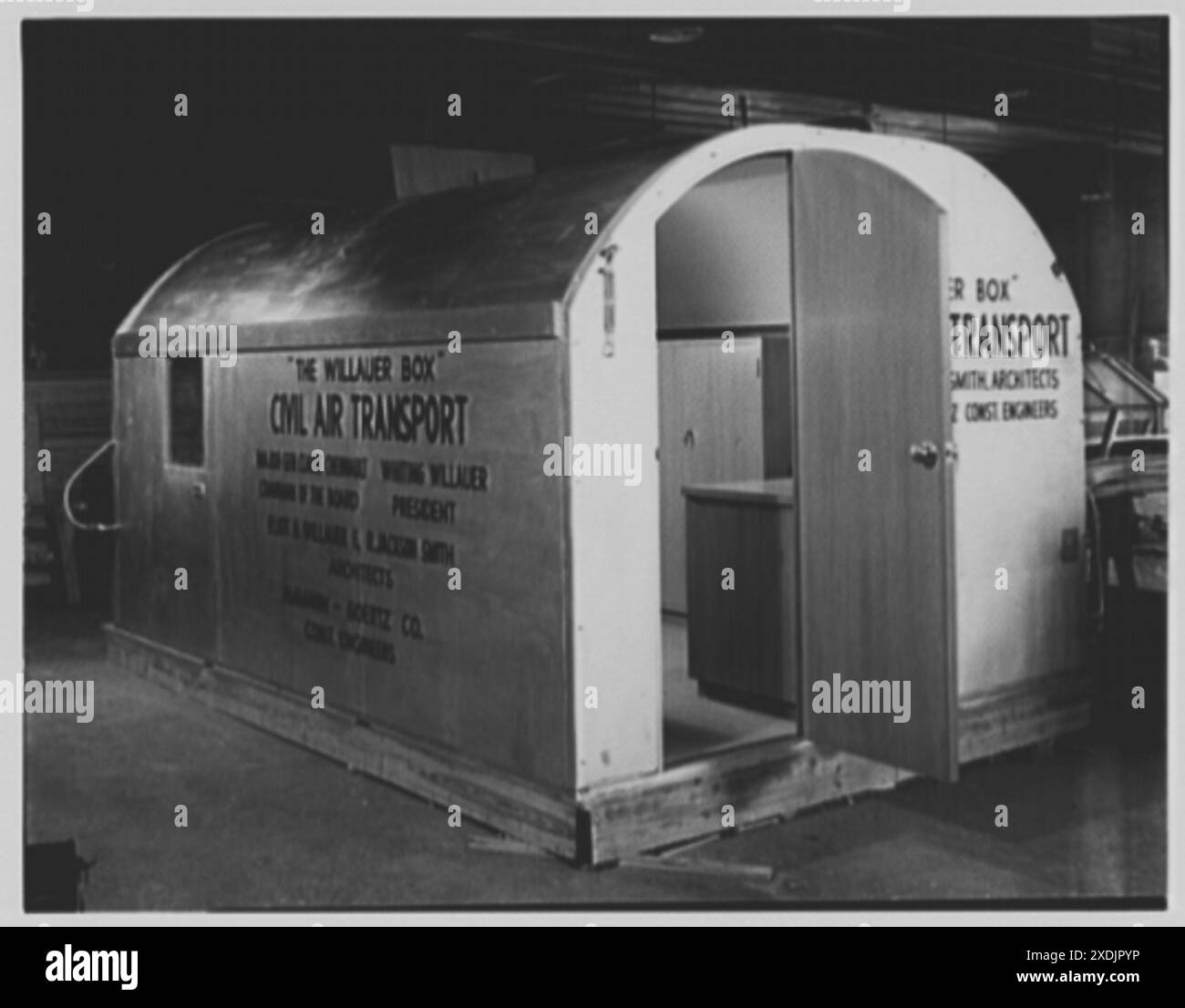 Willauer box. Exterior, door open. Gottscho-Schleisner Collection Stock ...