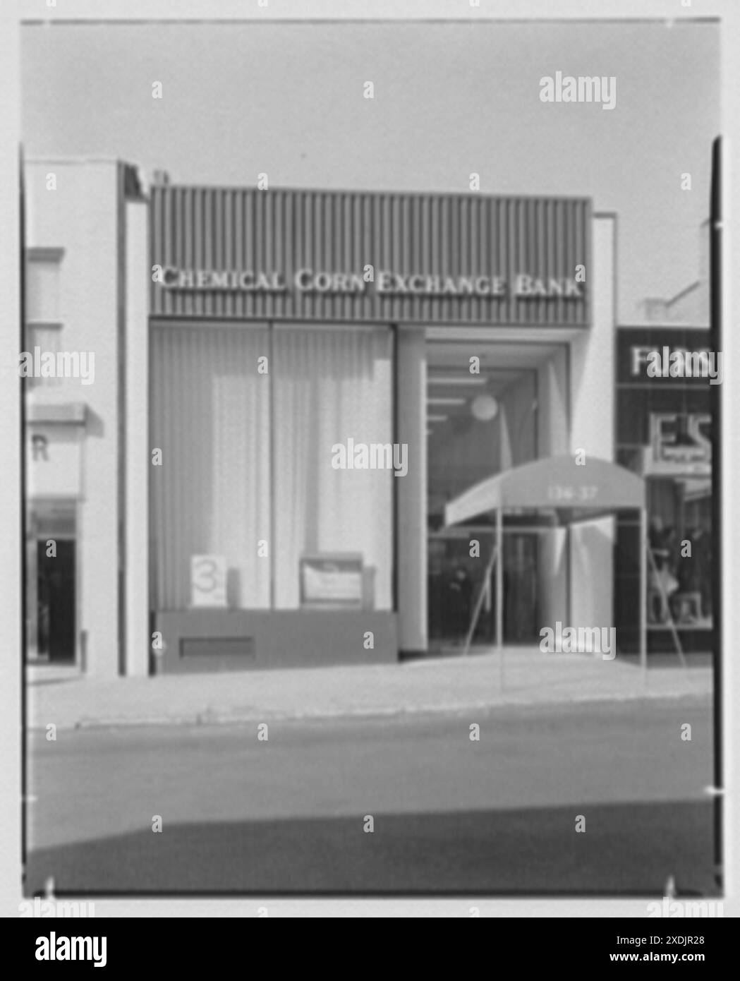 Chemical bank new york hi-res stock photography and images - Alamy