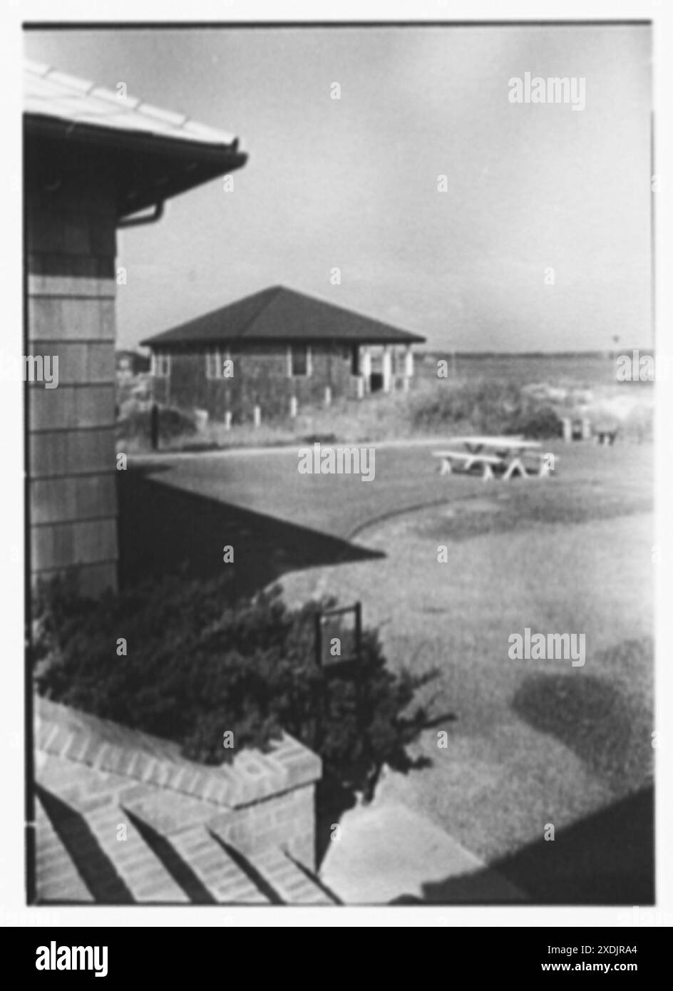 Patio residential building terrace Cut Out Stock Images & Pictures - Alamy