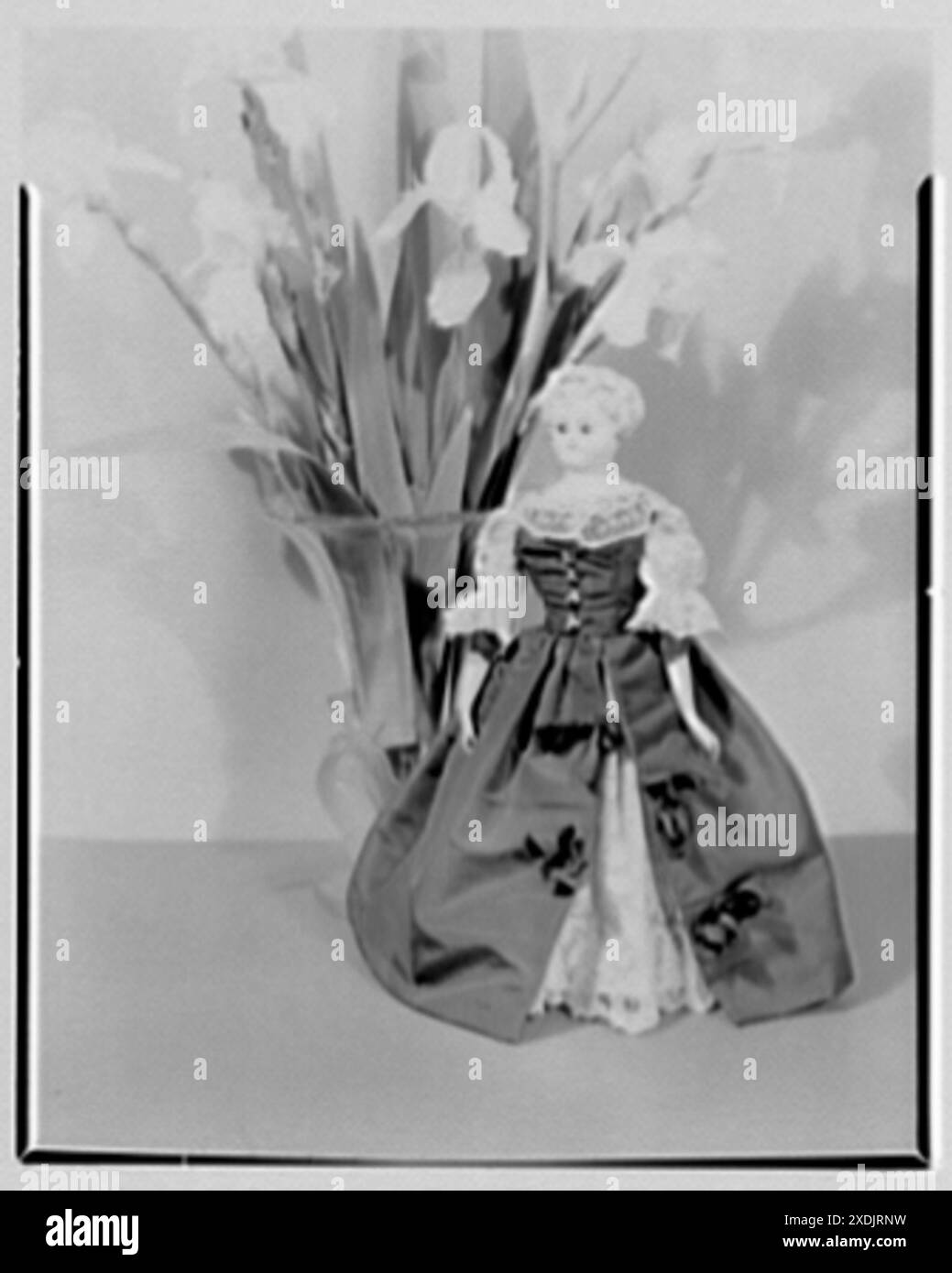 Mr. and Mrs. Hannibal C. Ford, residence on King's Point Rd., Great ...