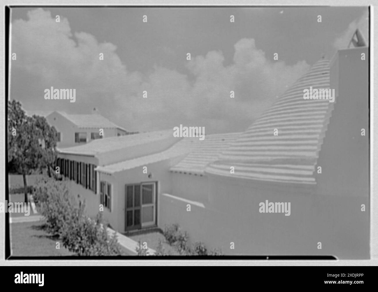 T. Wallace Orr, residence on Perot's Island, Southampton, Bermuda. Roof ...