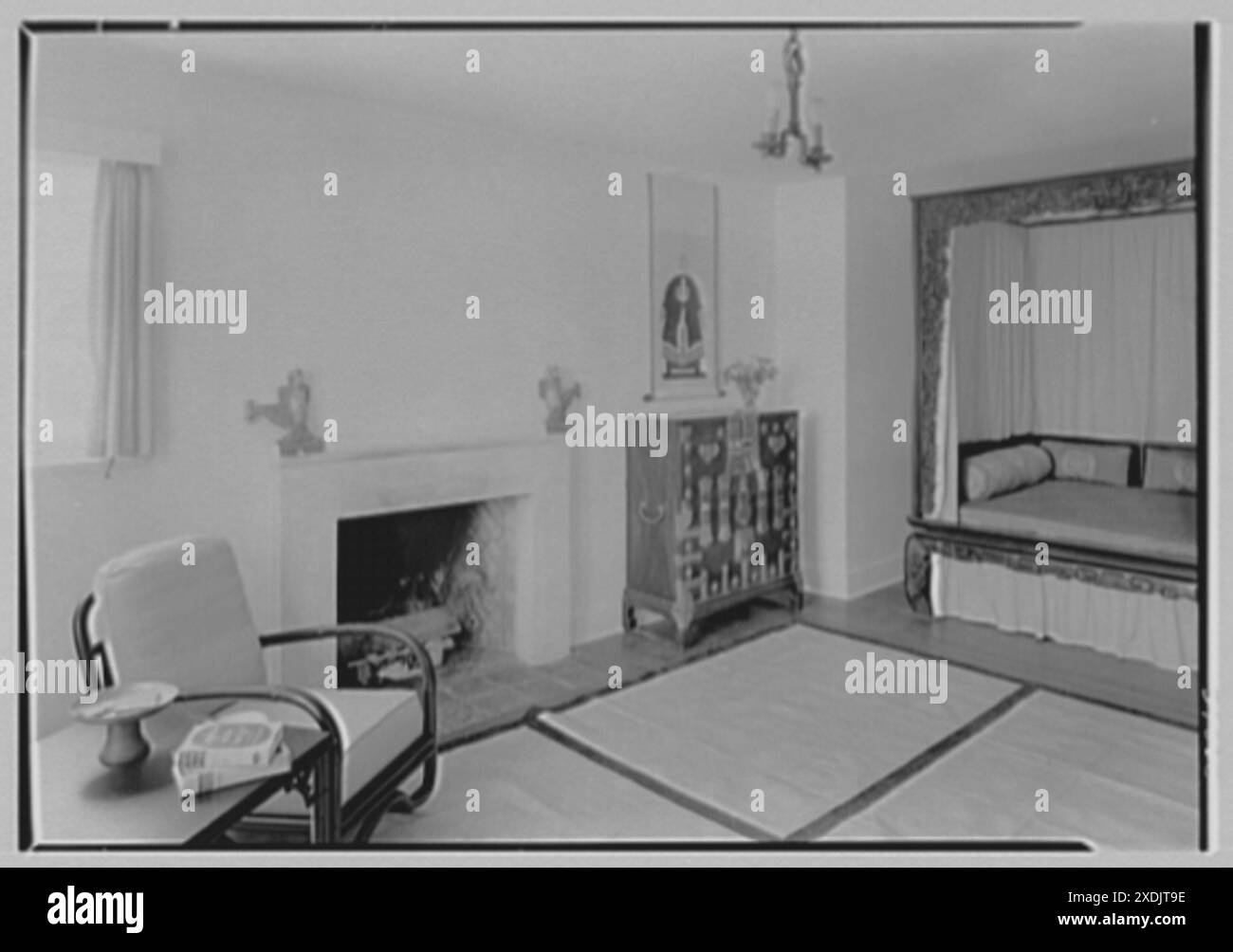 Harvey Ladew, residence in Gulf Stream, Florida. Bedroom with Chinese ...