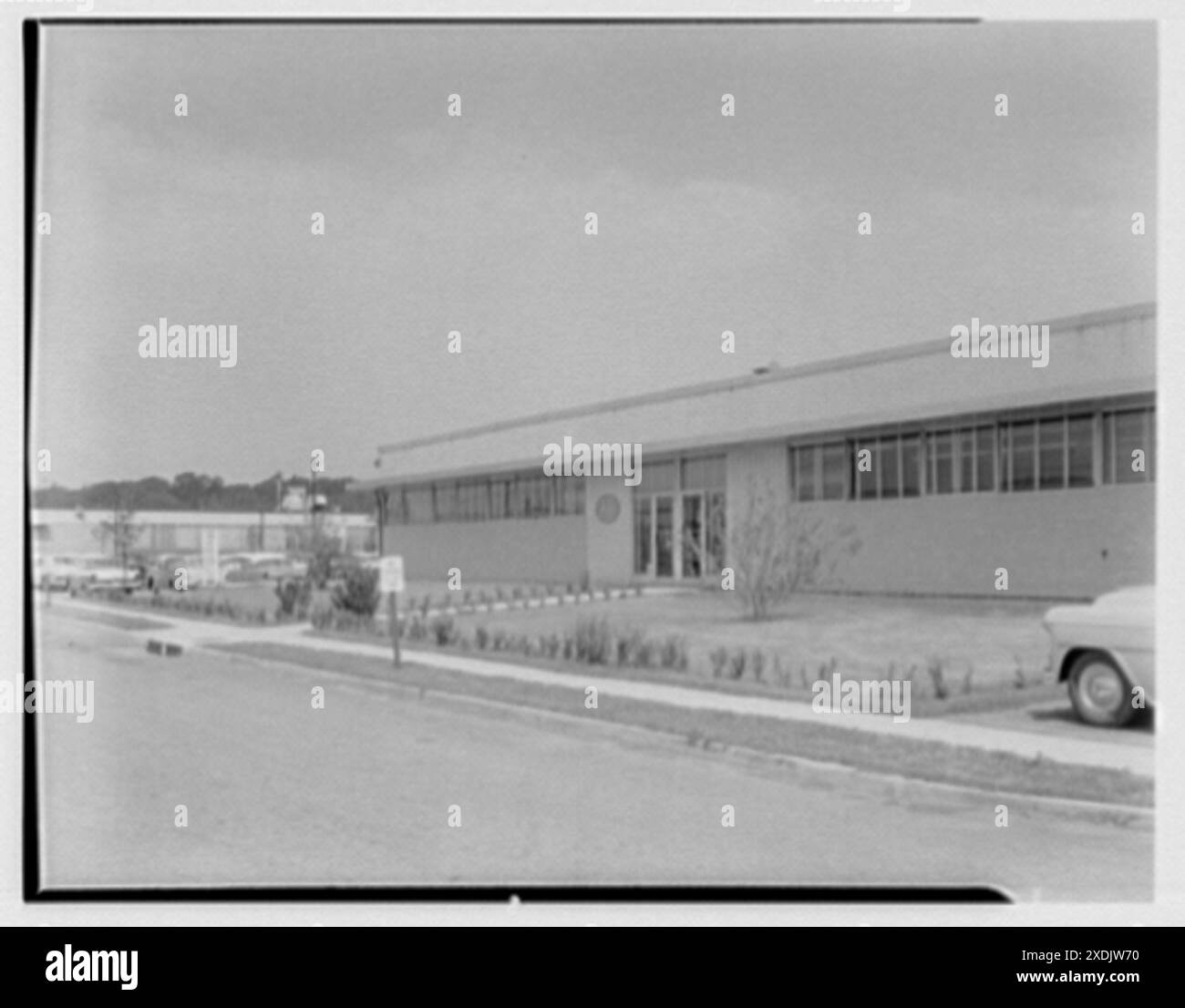 Long Island Lighting Co., 230 Old Country Road, Mineola, Long Island ...