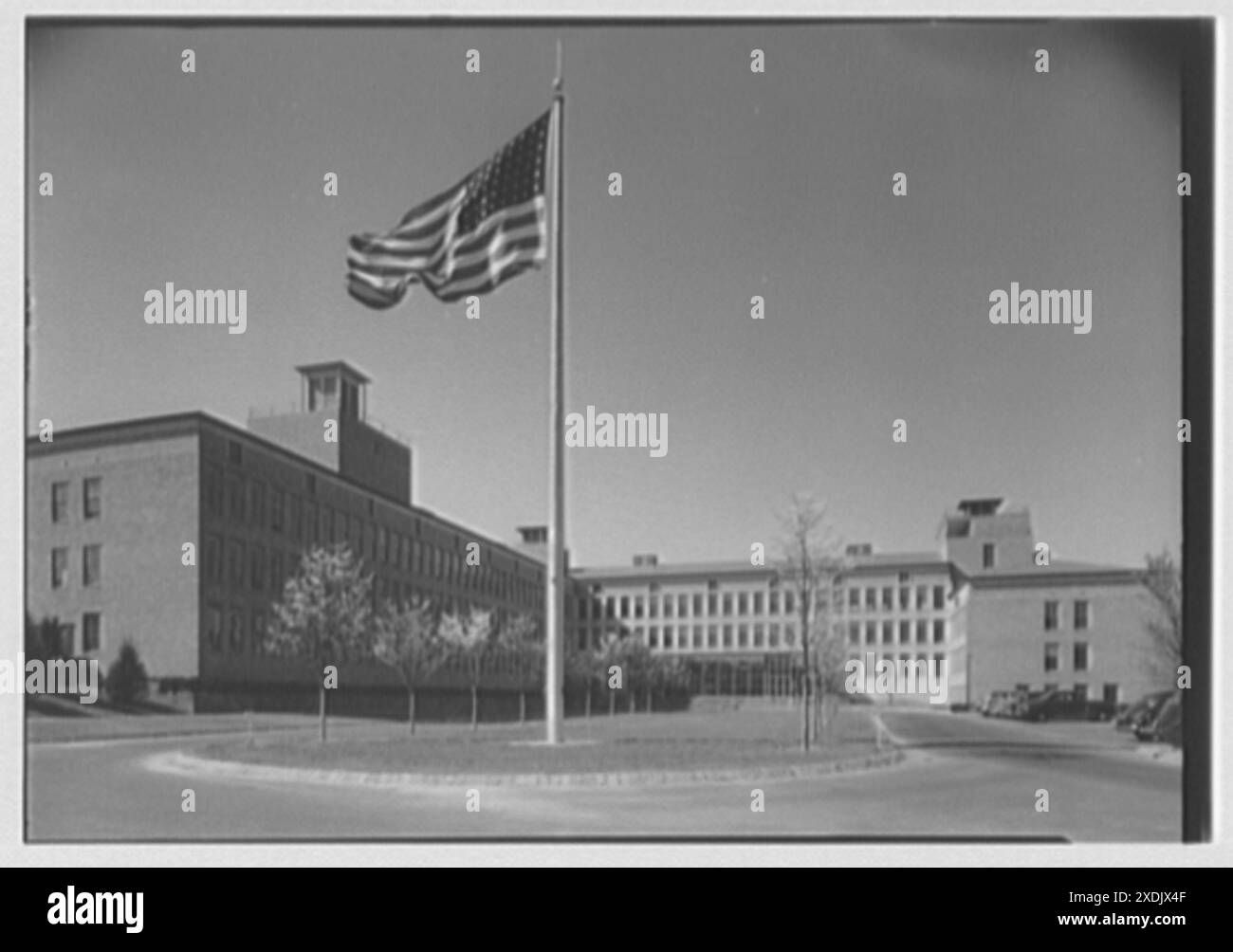 Bell Telephone Laboratories, Murray Hill, New Jersey. Entrance view ...