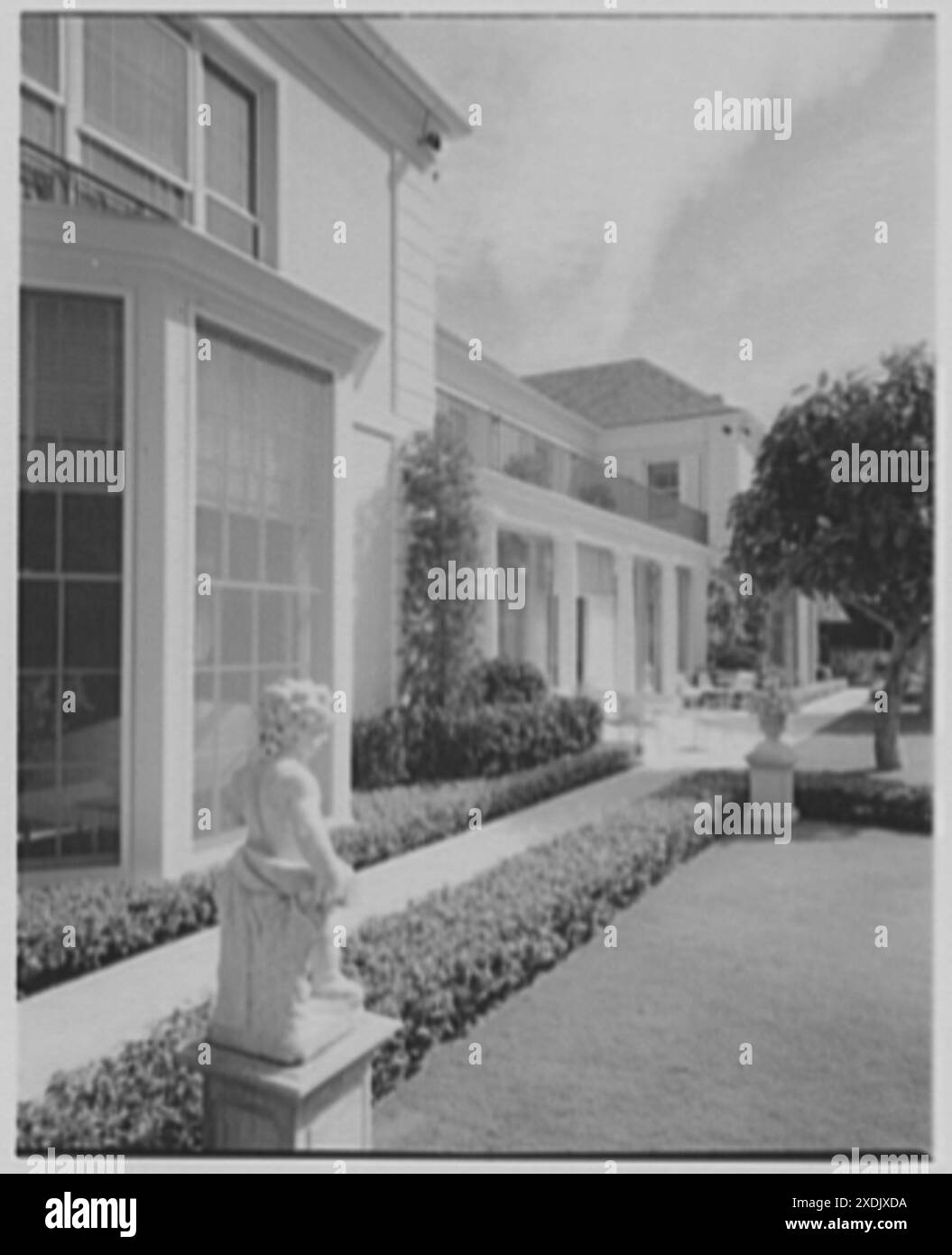 Mrs. Edward Garratt, residence at 140 Via Lazo, Palm Beach, Florida ...