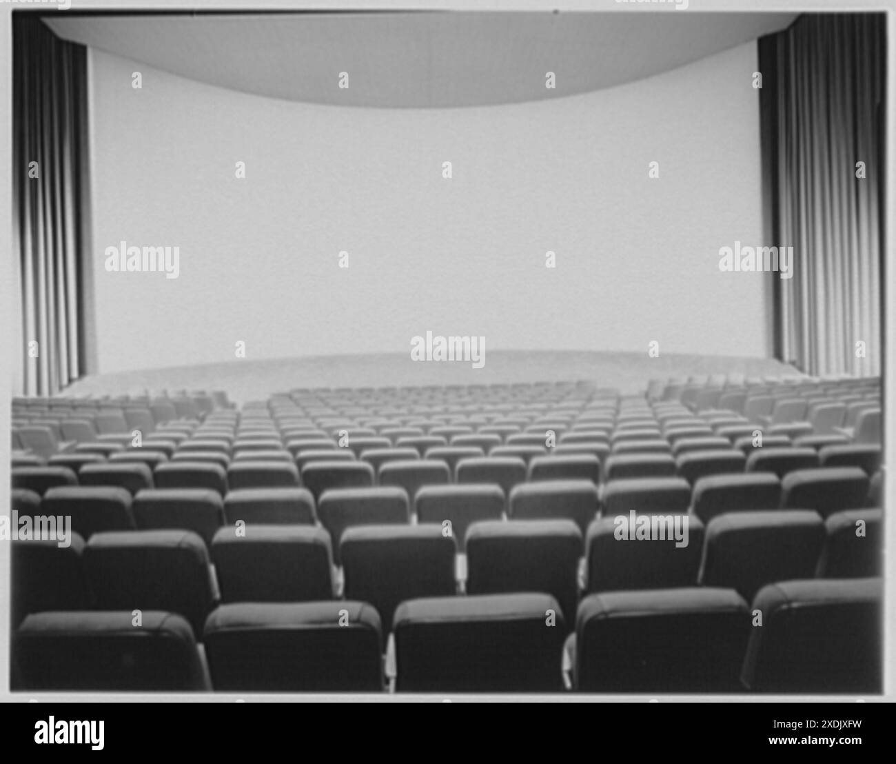 Capitol Theatre. To screen, curtains open. Gottscho-Schleisner ...
