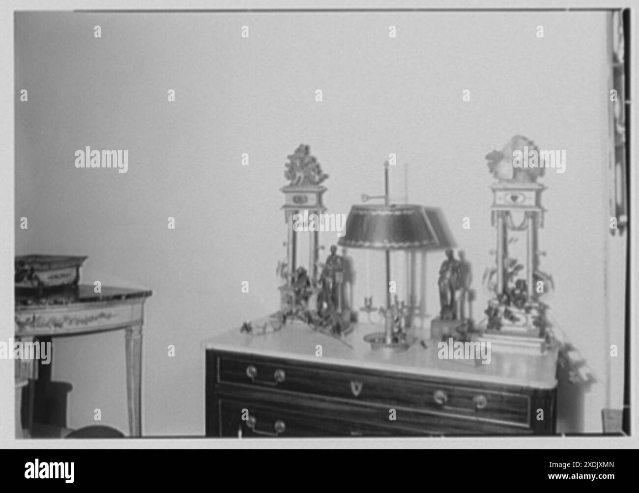 House & garden close-ups, Josephine Howell, 41 E. 57th St. Lamp, and ...