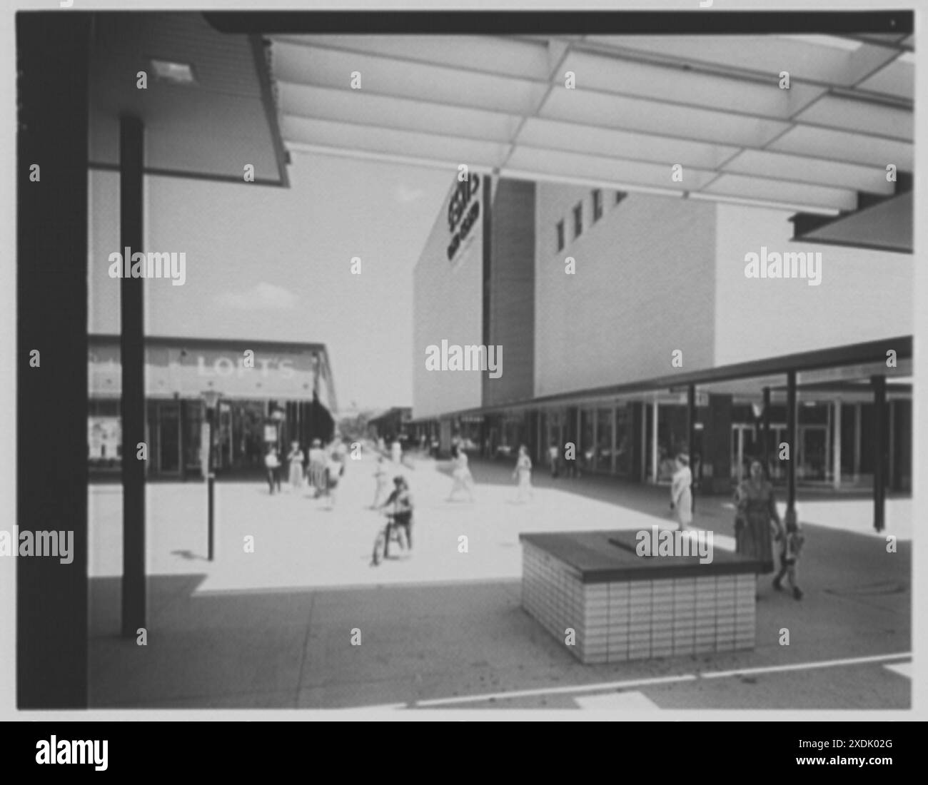 Mid-Island Plaza, Hicksville, Long Island. View VII. Gottscho ...