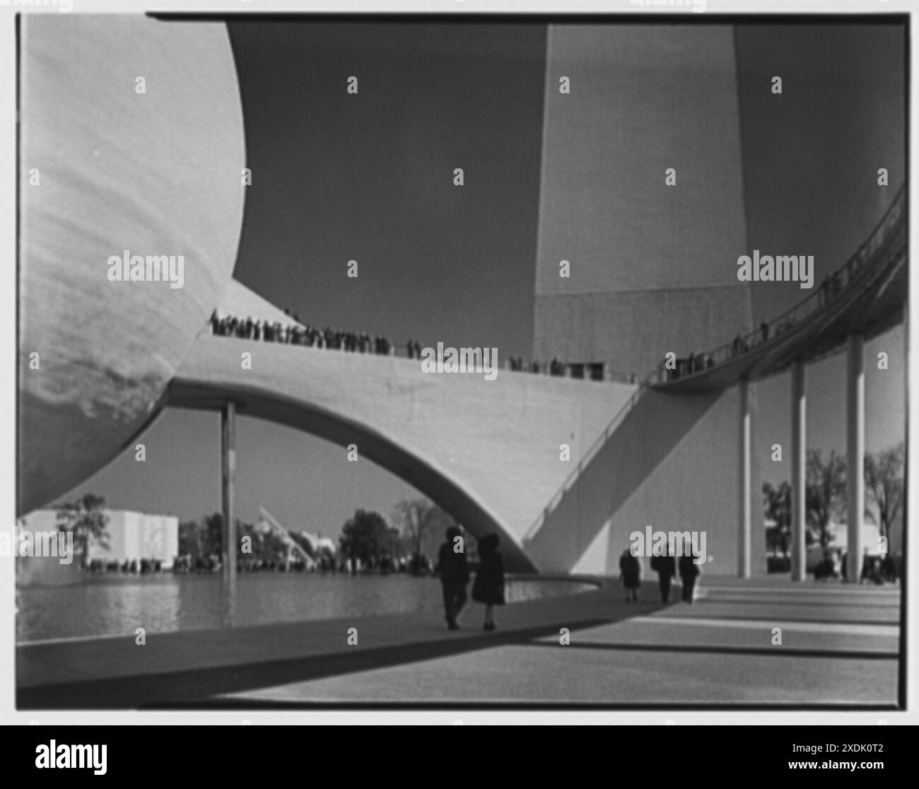 World's Fair views. Perisphere bridge, trylon and ramp. Gottscho ...