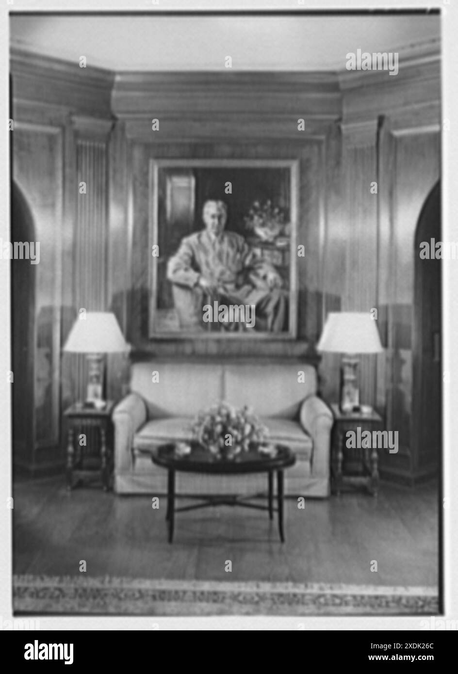 Mr. and Mrs. Nelson Doubleday, residence in Mill Neck, Long Island, New ...