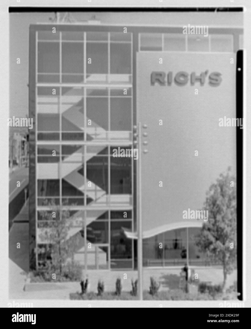 Rich's department store, business in Knoxville, Tennessee. Glass for ...