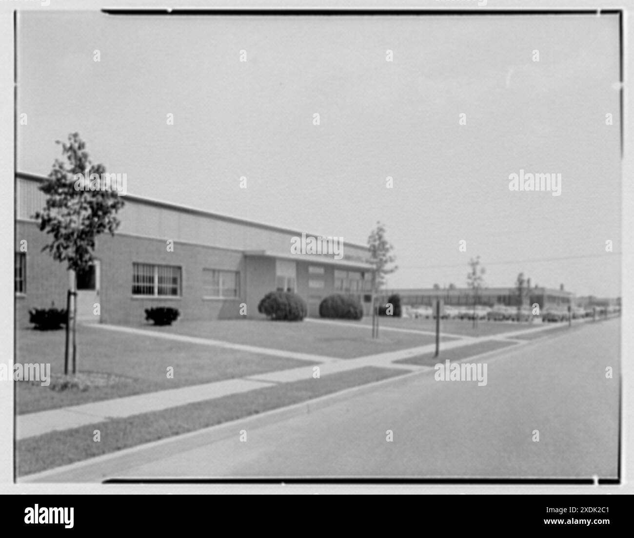 Long Island Lighting Co., 230 Old Country Road, Mineola, Long Island ...